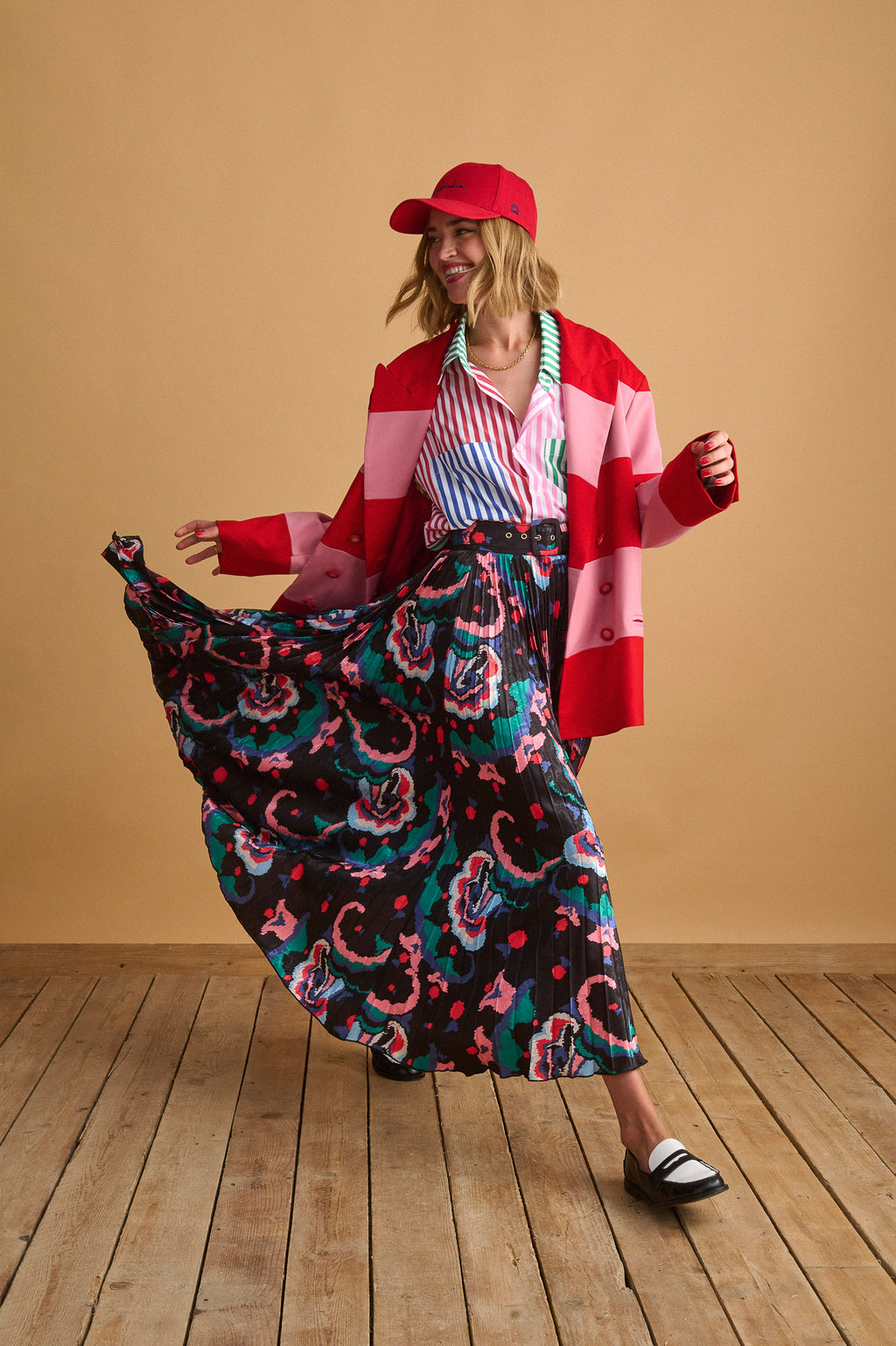 Josefina Skirt (Fruit Black) – Karavan Clothing